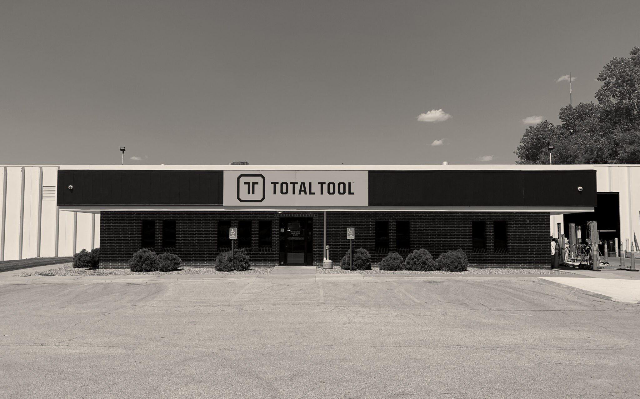 Total Tool Kansas City | Construction & Industrial Tool Supply